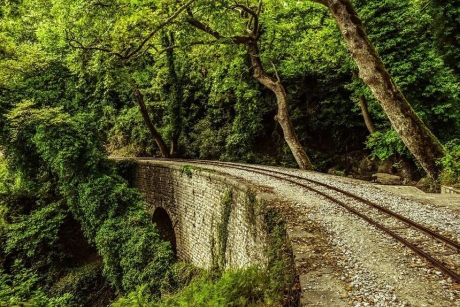 Private Tour to Ancient Corinth, Cave of Lakes & Cog Railway - The Scenic Voyage on Odontotos Rack Railway