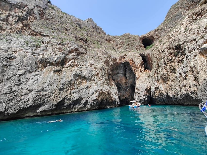 PRIVATE TOUR TO THE S.MARIA DI LEUCA CAVES - What Makes This Tour Stand Out?