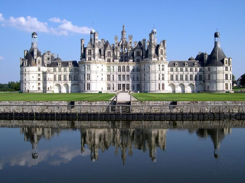 Private visit of the Loire Valley Castles from Paris - A Day in the Loire: What to Expect