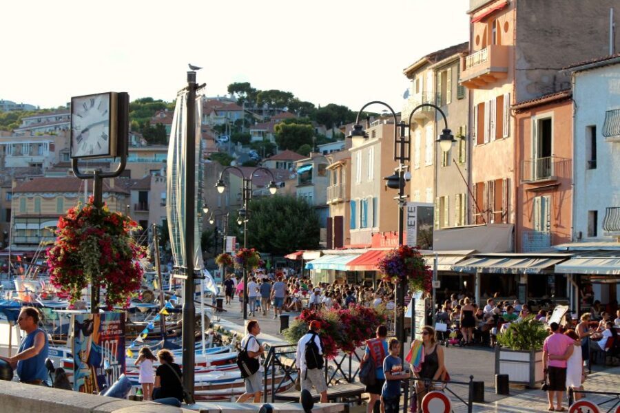 Provence private tour: Aix-en-Provence, (Marseille) & Cassis - Marseille: The Old Port and Mediterranean Spirit