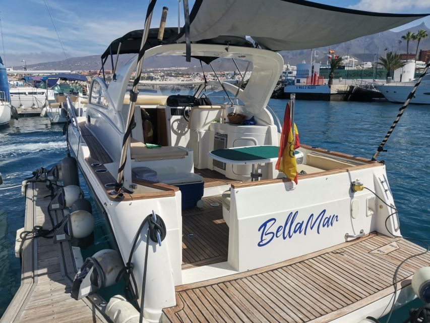Puerto Colón: Coastal Boat Cruise with Swimming and Snacks - Who Should Consider This Tour?