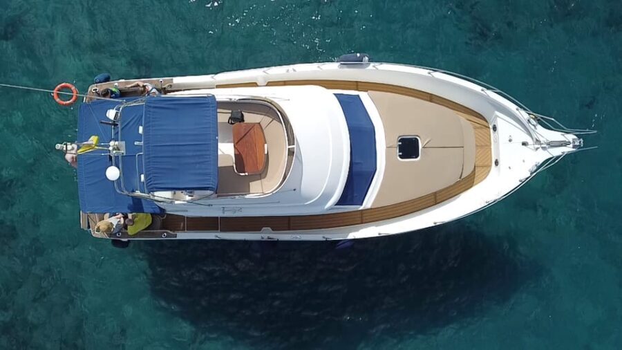 Puerto Colon : Shared/private boat trip with snack & Drinks - A Closer Look at the Experience