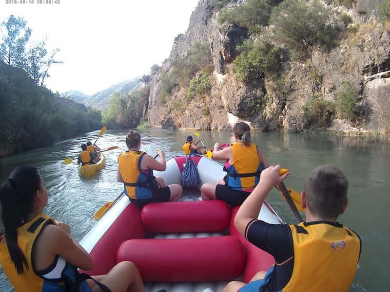 Rafting y arte rupestre en el cañón de Almadenes - Key Points