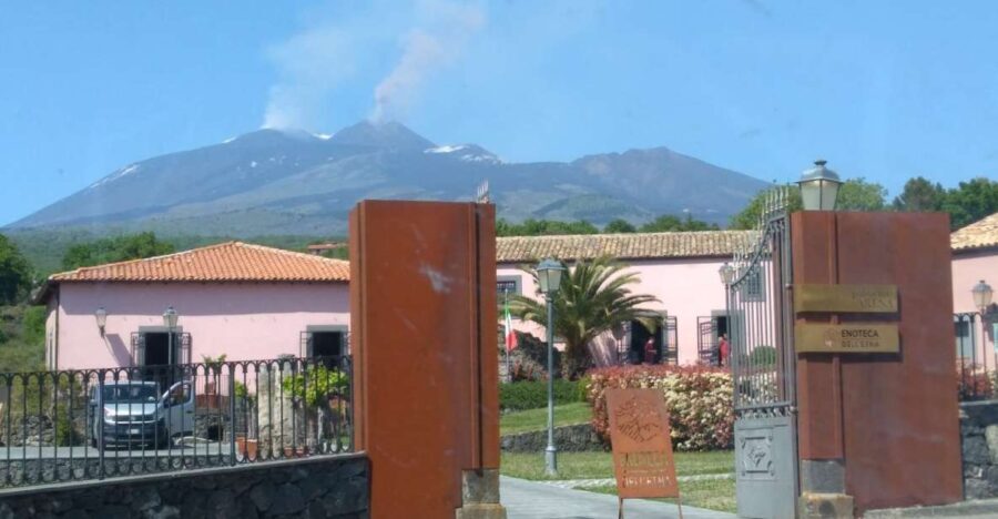 Ragalna: Etna Wine Tasting Experience with Sicilian food - Why This Tour Offers Good Value