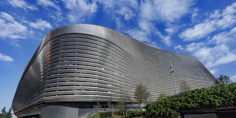 Real Madrid: Bernabeu Stadium SelfGuided Tour & Wine tasting - Exploring Madrid’s Football Heart – The Bernabéu Experience