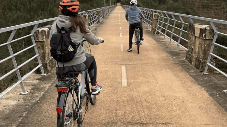 Rent-a-Ebike: Explore 40 km of the old Tâmega railway line - Who Will Love This Experience?