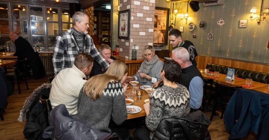 Reykjavik: Icelandic Food Tour - First Stop: Local Restaurant Food Tasting (1 Hour)