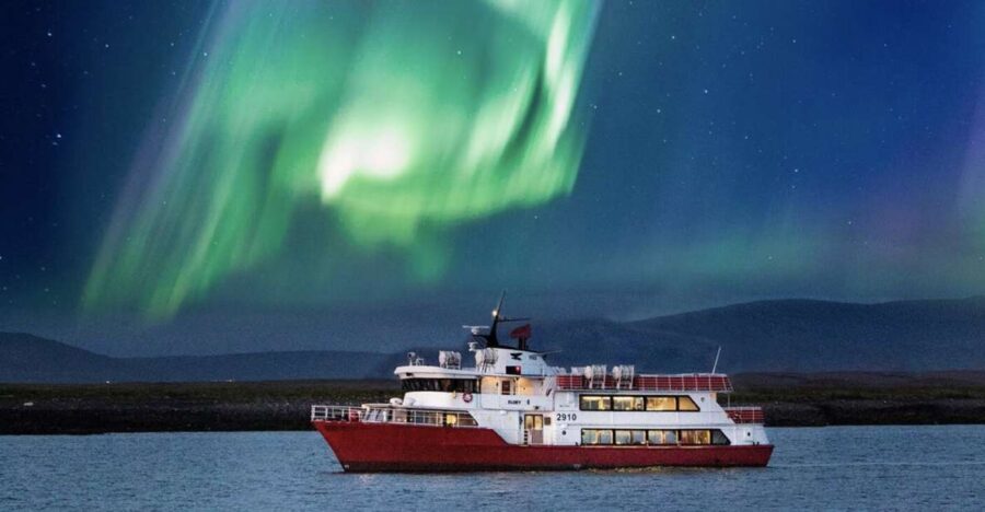 Reykjavík: Northern Lights Cruise - The Itinerary: What to Expect