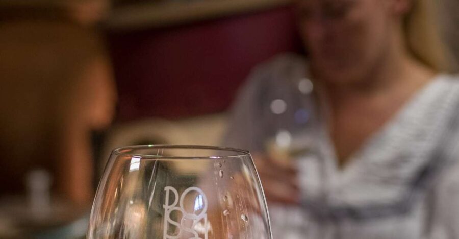 Riomaggiore: Cinque Terre Wine & Liqueur Tasting Experience - The Setting and Practical Details