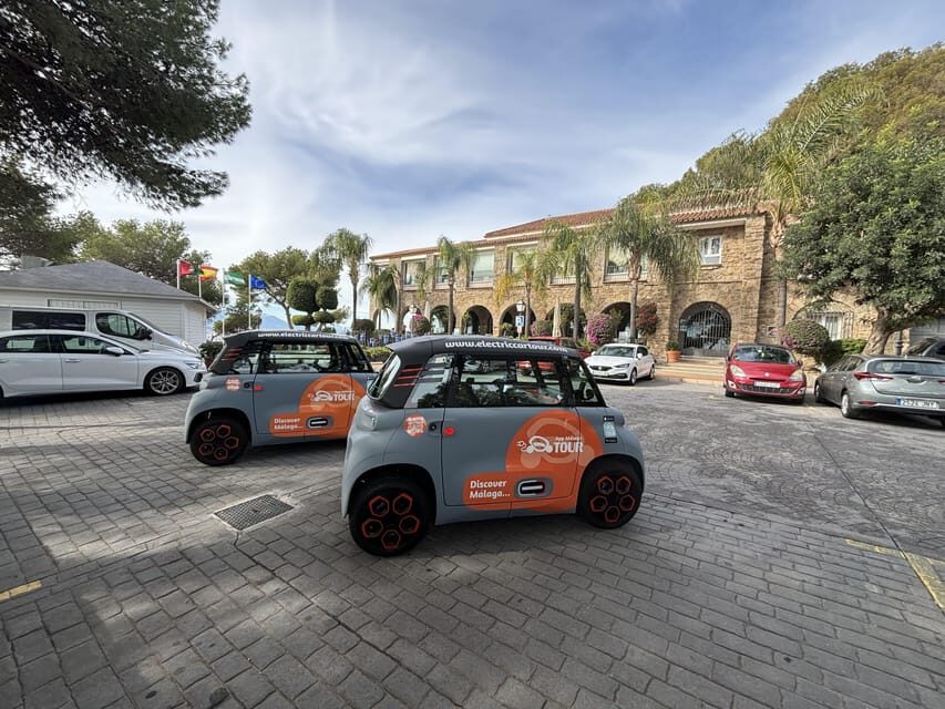 Romantic Night Tour of Málaga by Electric Car - The Experience in Context