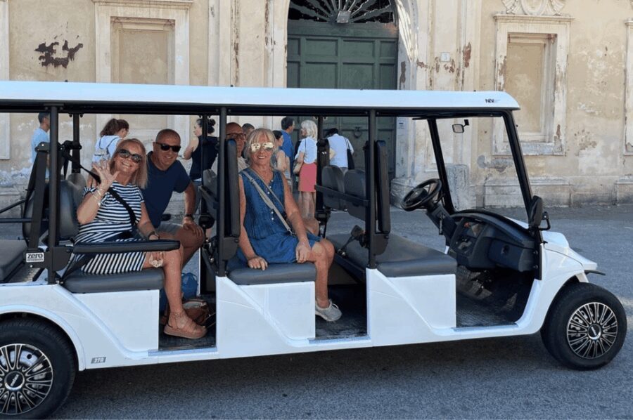 Rome: 3-hour guided city tour by electric golf cart - A Day in the Life of the Tour