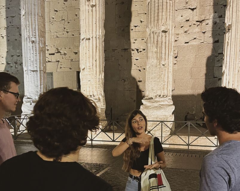 Rome: City Highlights Moonlight Walking Tour - Who Should Consider This Tour?