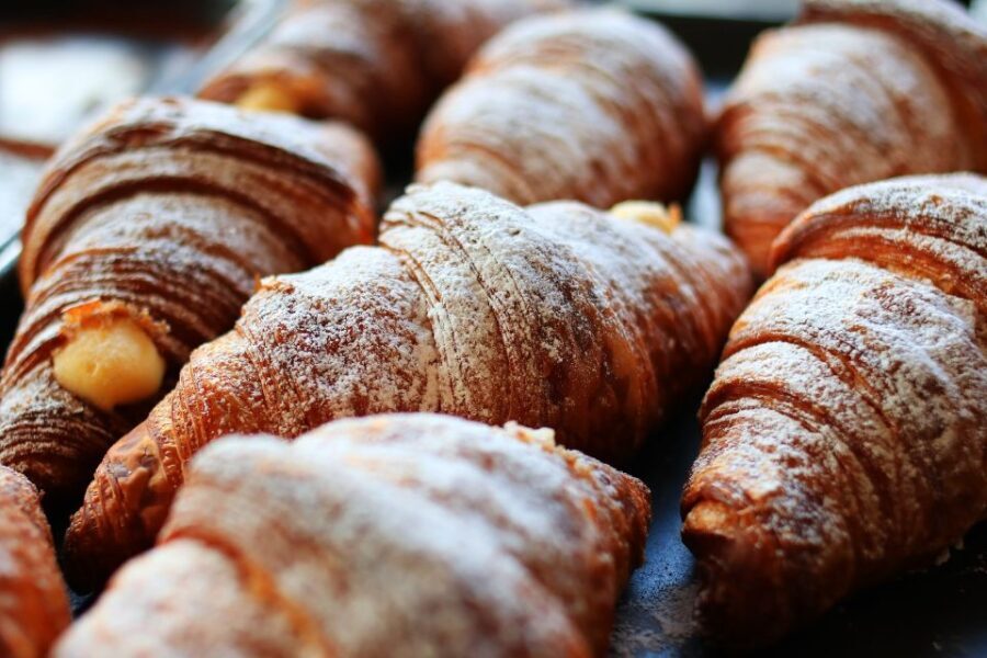 Rome: Early Morning Sightseeing and Piazzas with Breakfast - Who Should Consider This Tour?