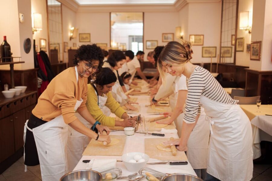 Rome: Fettuccine Pasta Cooking Class in Rome's City Center - What to Expect from the Tour