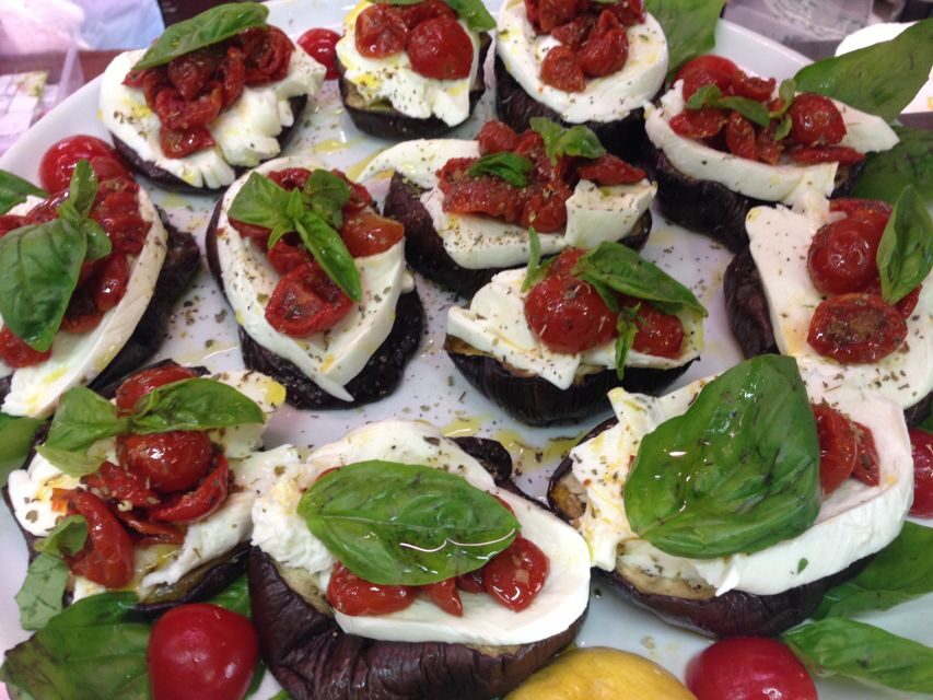 Rome: Italian Food and Wine Guided Tasting Experience - The Role of the Guide