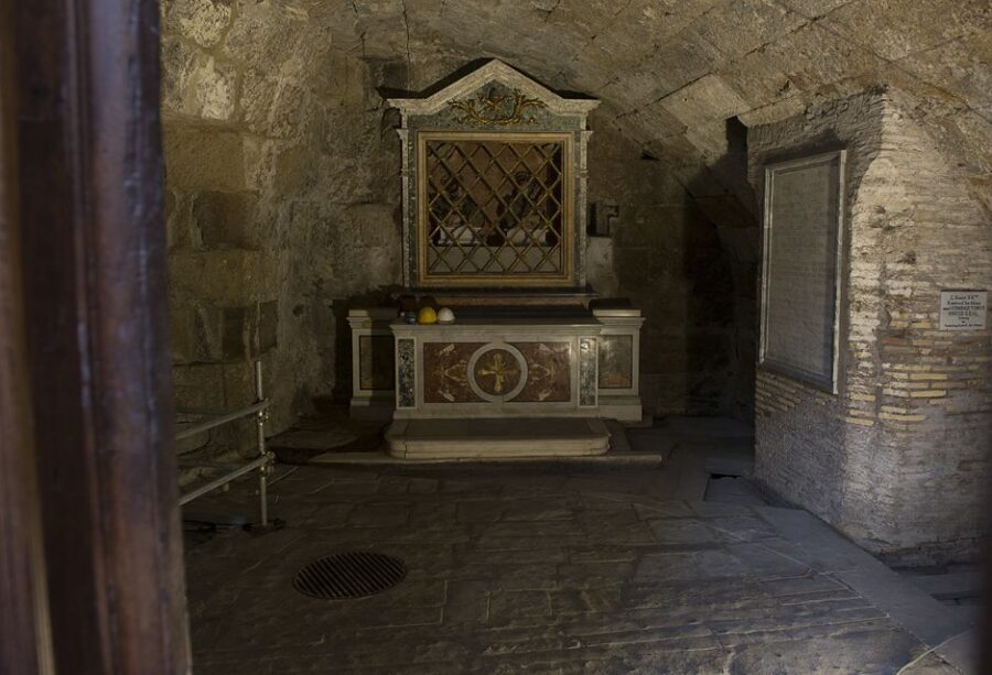 Rome: Mamertime Prison Entrance Ticket with Audio guide - Exploring the Mamertime Prison: What to Expect