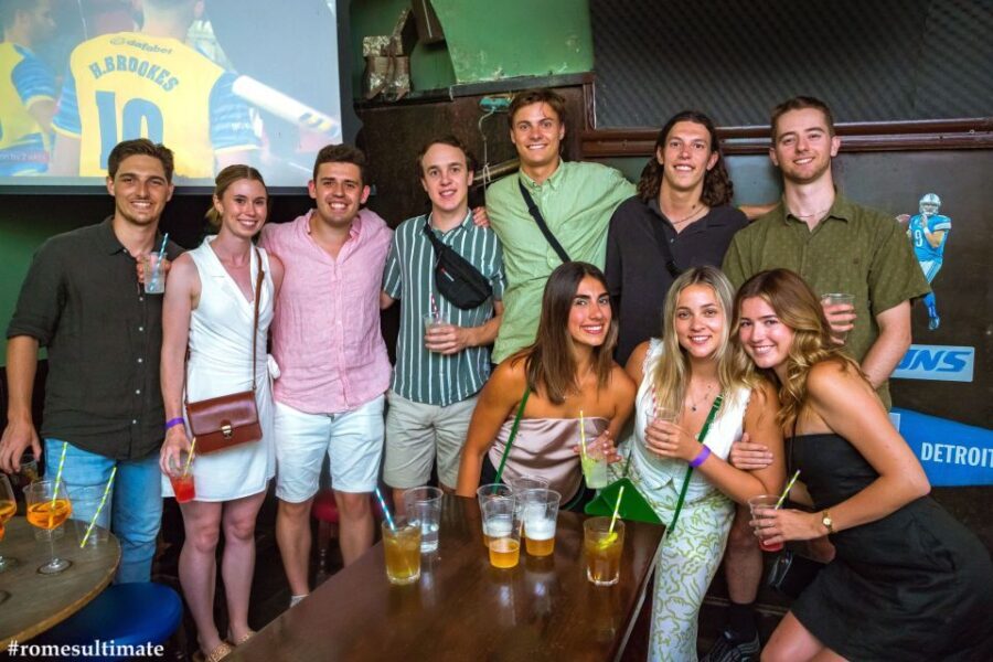 Rome: Pub Crawl and Ultimate Party with Open Bar and Pizza - The Value of the Tour