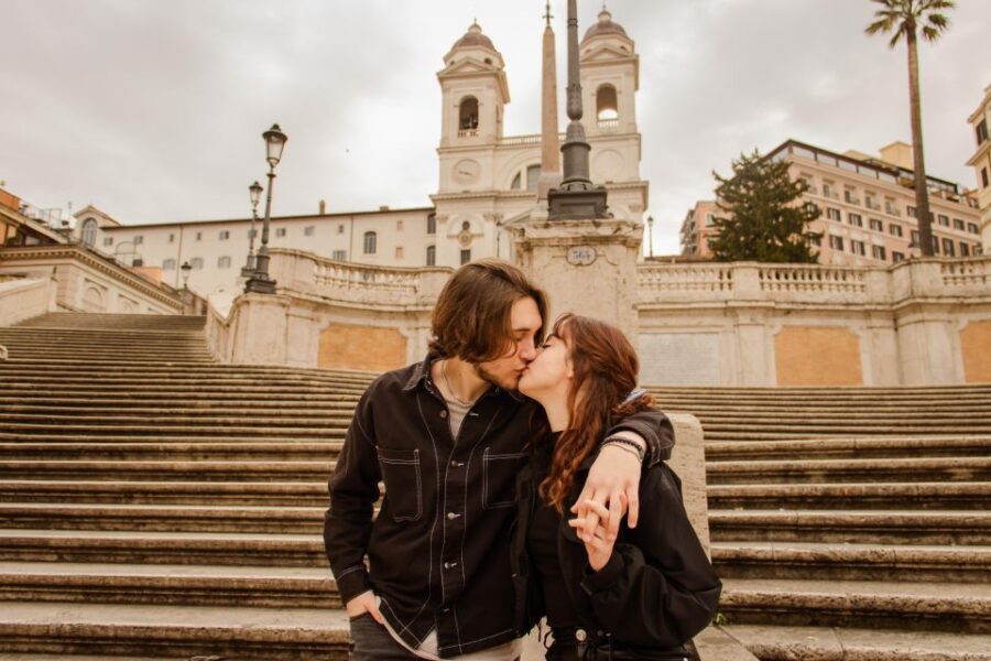 Rome: Romantic Photoshoot at Spanish Steps and Pincio - What You Can Expect from This Photoshoot