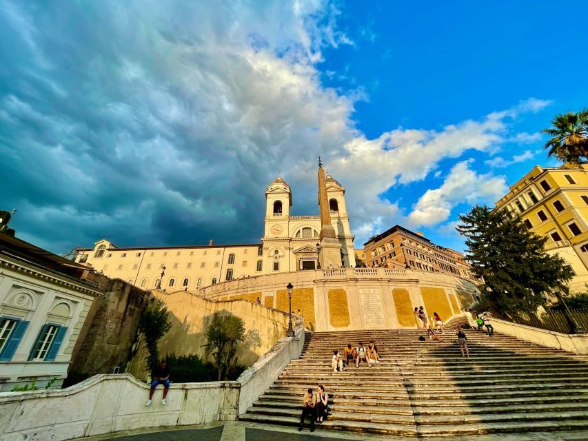 Rome Squares and Fountains Tour & River Boat Hop On Hop Off - The Guided Walking Tour: A Closer Look