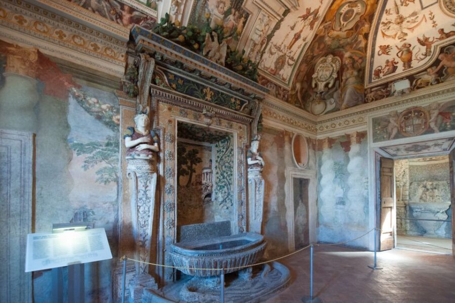 Rome: Tivoli, Hadrian's Villa & Villa d'Este Private Tour - Analyzing the Cost and Value