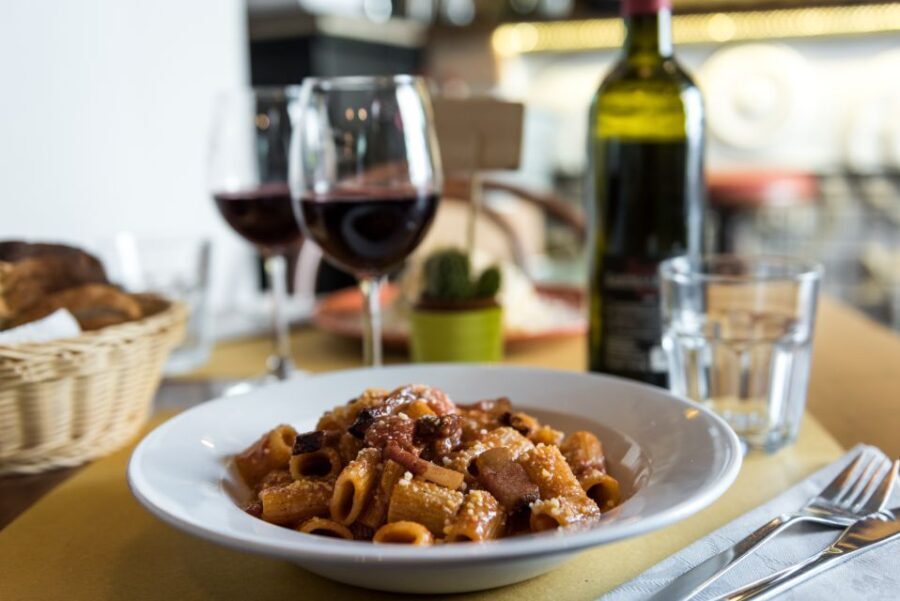 Rome: Twilight Trastevere Food Tour with Wine Tasting - What Makes This Tour Stand Out?