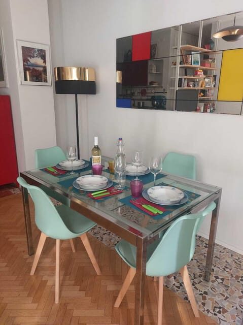 Rome: Walking Tour with Market Visit and home restaurant - Cooking with a Professional Chef in a Warm Home Setting