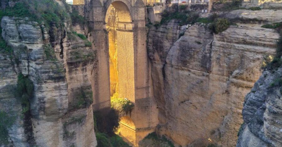 Ronda: 2-Hour Private Walking Tour - Walking Through Ronda’s Historic Heart