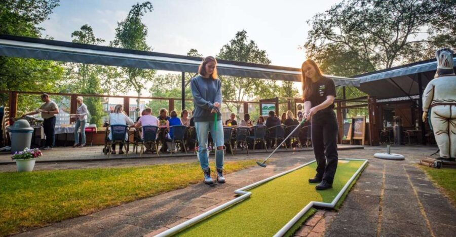 Rotterdam: 18-Hole Mini-Golf Game - A Closer Look at the Mini-Golf Experience in Rotterdam