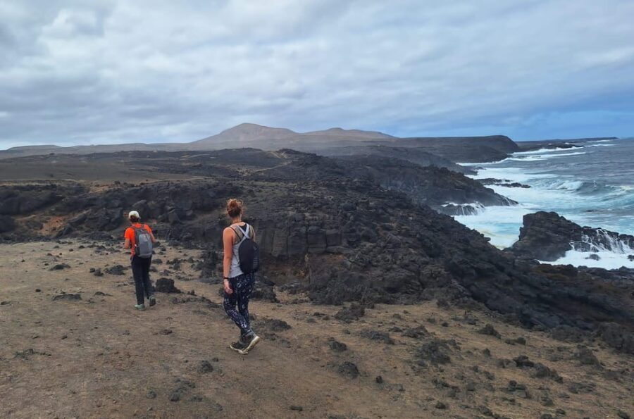 Route guided on the volcanic coast of Lanzarote. - Itinerary Breakdown: What to Expect Along the Coast