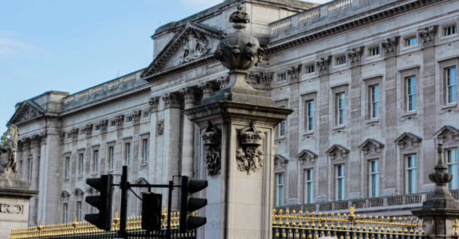 Royal London: from Tudors & Stuarts to Windsors Walking Tour - What You Will See and Hear