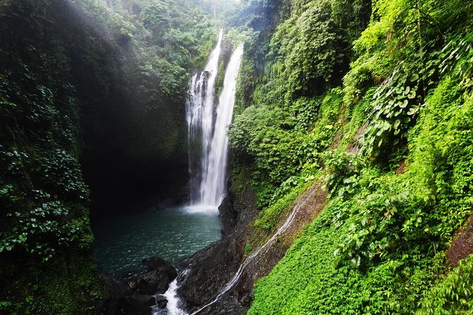 Sambangan Trekking, Sliding, Jumping in Scenic Waterfalls - Key Points
