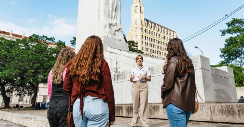 San Antonio: Small Group Night Tour with River Walk Cruise - Key Points