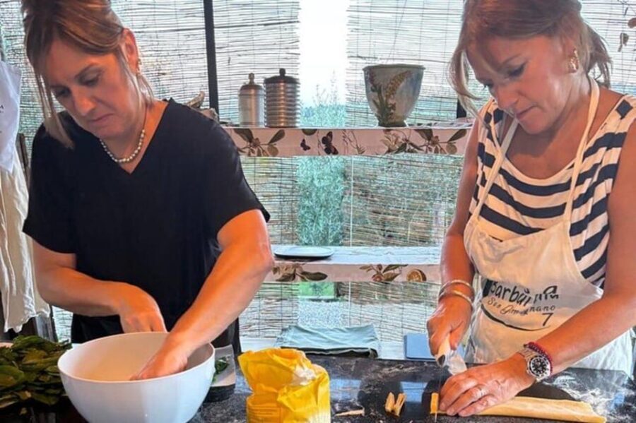 San Gimignano: Home Made Pasta Class with wine and tiramisù - What to Expect: A Deep Dive into the Experience