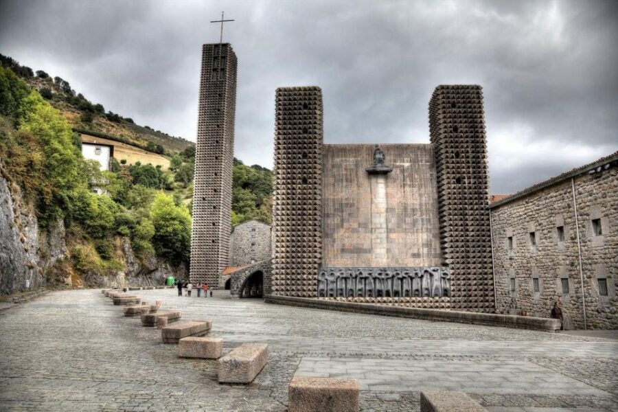 San Sebastián: Hike the Heart of the Basque Country - Practical Details & What They Mean for You