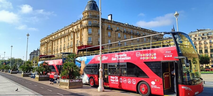 San Sebastian: Hop-On Hop-Off City Tour Bus - How the Route Unfolds