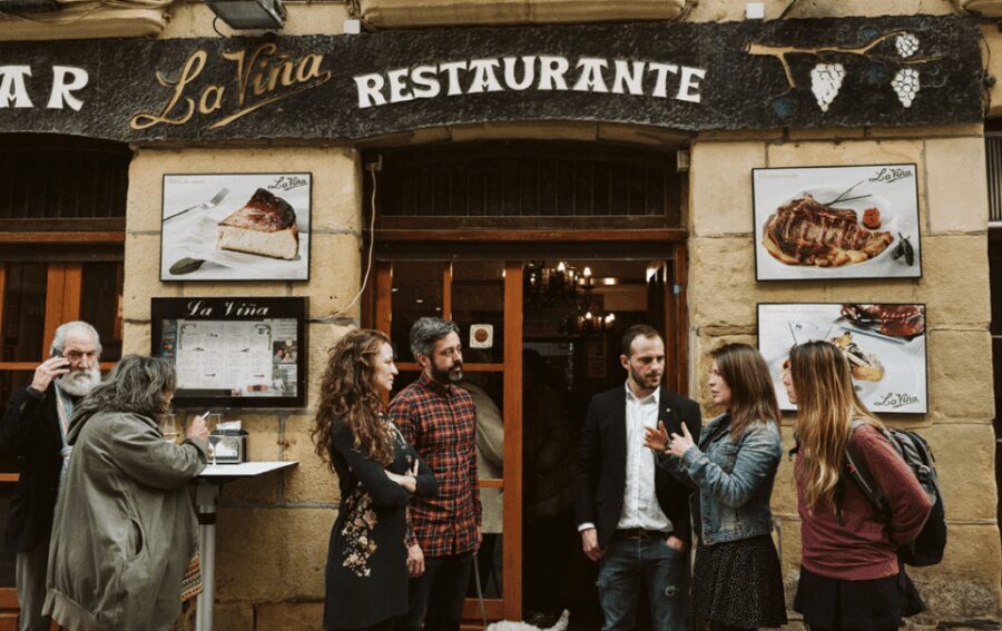 San Sebastian: Pintxos and Wine Tour with 5 Tastings - The Experience You Can Expect