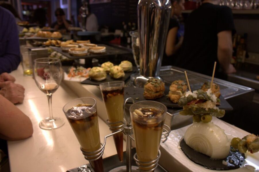 San Sebastian: Private Pintxos Basque -Tapas Tour - What the Reviews Say