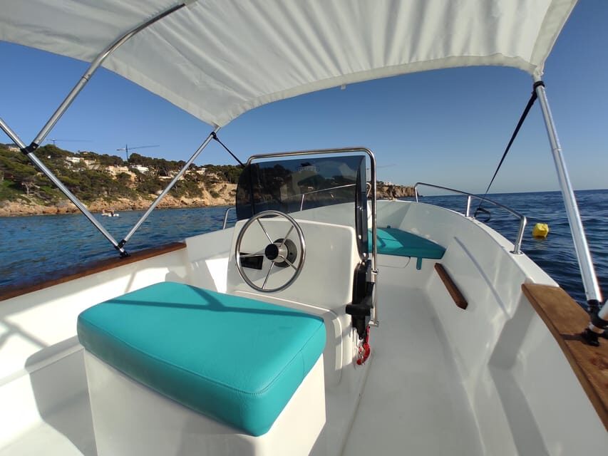 Santa Ponsa: License-Free Boat Rental - Who Will Love This Experience?