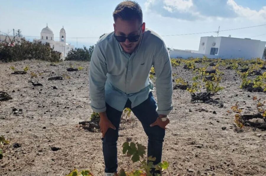 Santorini: Best Of Santorini Private Tour with a Local Guide - An In-Depth Look at the Santorini Private Tour