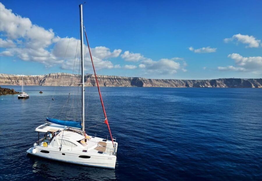 Santorini: Catamaran Cruise with Greek BBQ and Drinks - The Itinerary in Detail
