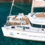 Santorini Catamaran Day Cruise: Lunch, Drinks and Transfers - Why This Cruise Works Well