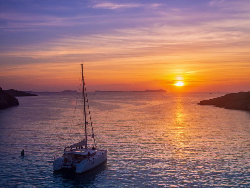 Santorini: Luxury Sunset Cruise with Dinner, BBQ, and Drinks - Who Will Love This Experience?