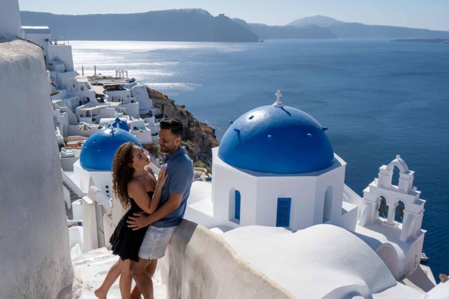 Santorini: Photo Session with a Professional Photographer - What to Expect During Your Photo Session