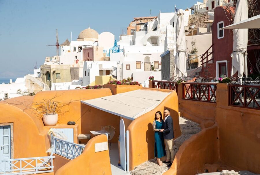 Santorini photography tour in Oia Village for 1,5 hour - Pricing and Value