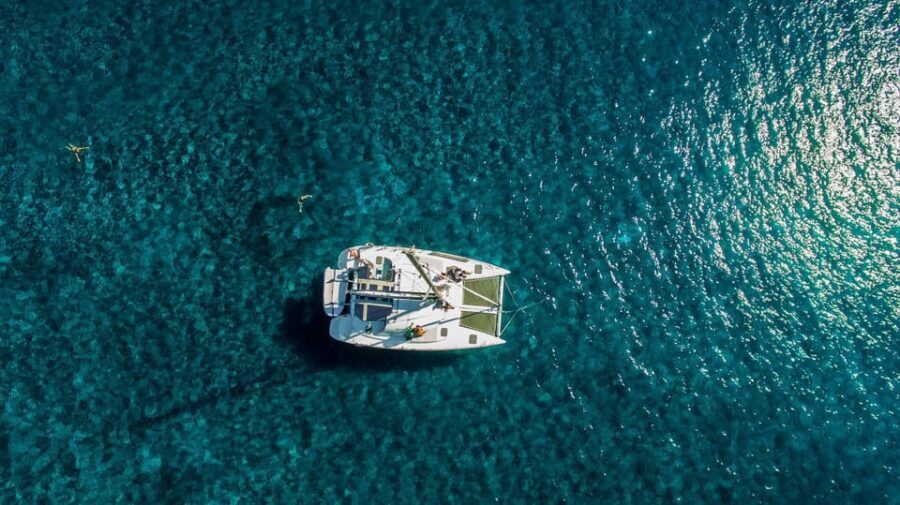Santorini: Private Catamaran Cruise with Food & Drinks - Detailed Itinerary Breakdown