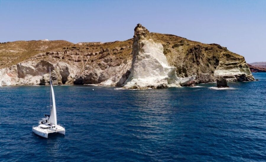 Santorini: Private Day Cruise with a BBQ meal and Open Bar - What’s Included and Why It Matters