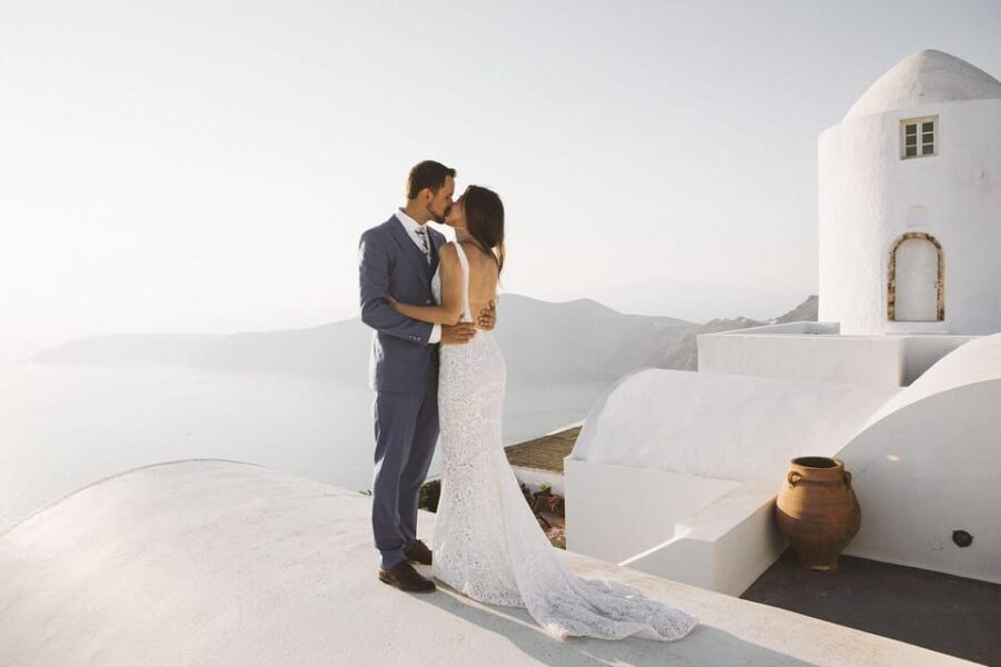 Santorini Unfiltered: Luxury Photoshoot with a Photographer - Why It Works