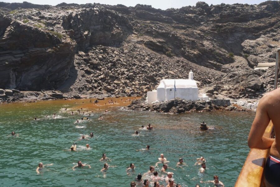 Santorini: Volcanic Sunset Cruise with Dinner - A Complete Look at the Santorini Sunset Cruise