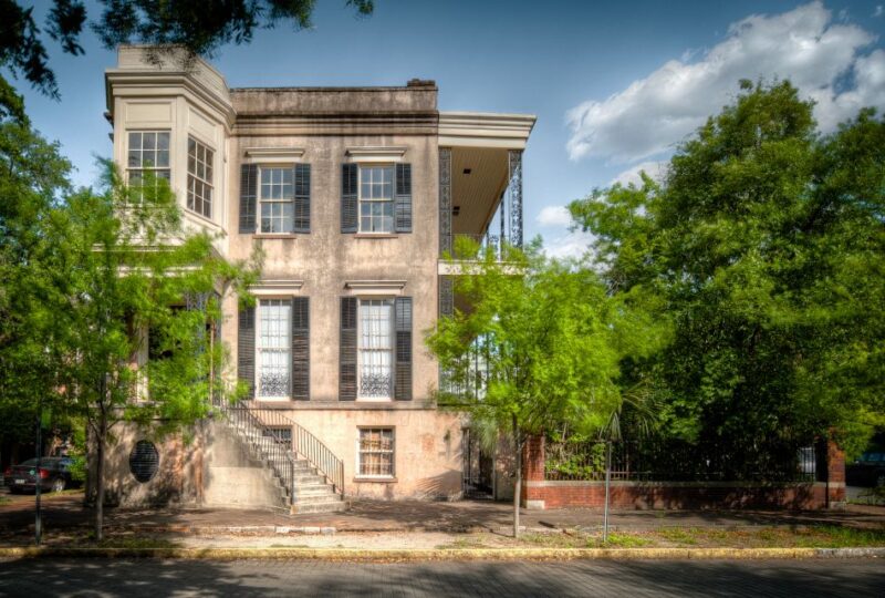 Savannah: Grave Tales Walking Tour - Key Points