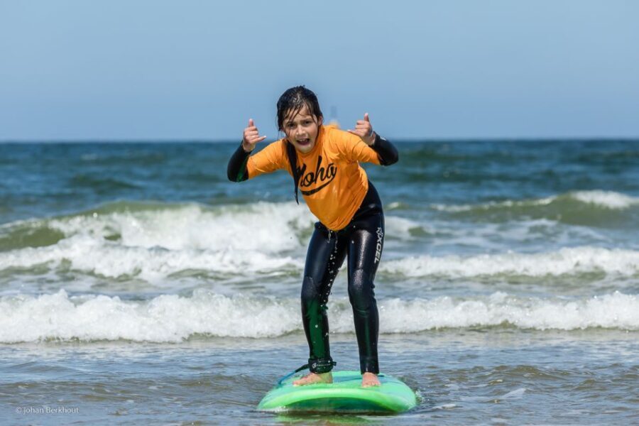 Scheveningen Beach: 1,5-Hour Surf Experience for kids - What Does the Tour Include?
